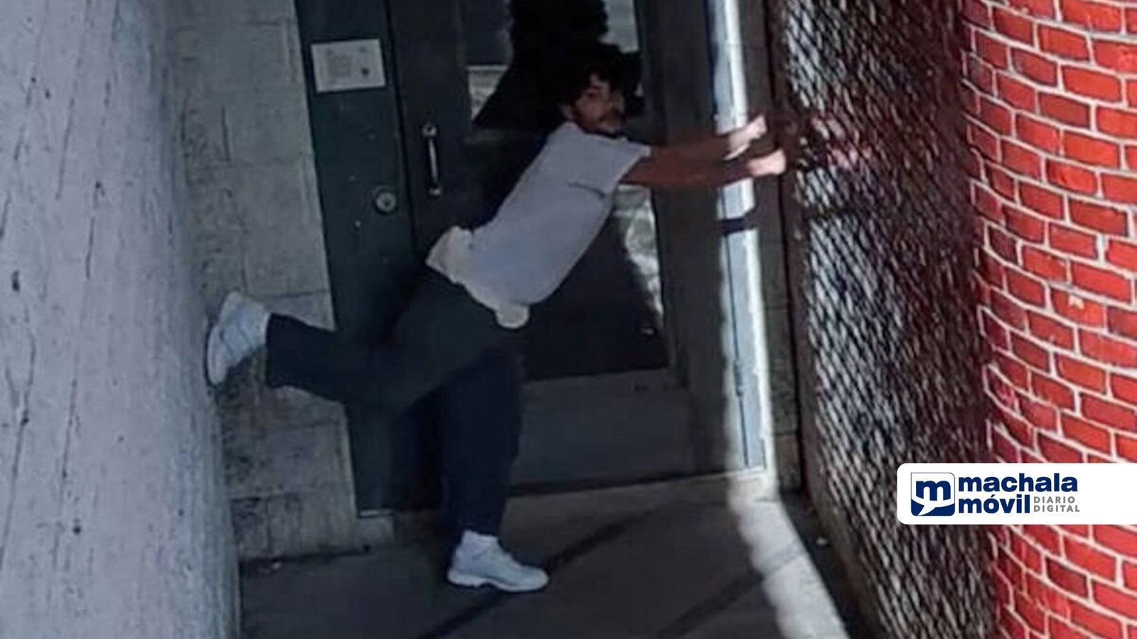 Un peligroso asesino escapó de una cárcel; asombrosas imágenes que ...