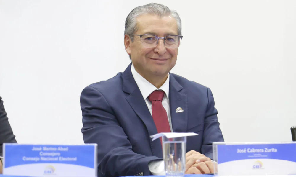 ¿Quién es José Cabrera Zurita, el nuevo presidente del CNE?